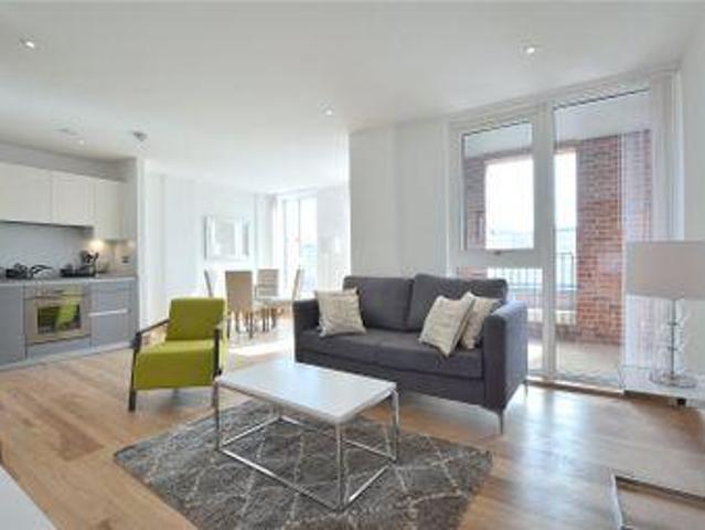 2 Bedrooms Flat for rent in The Fusion, London E1