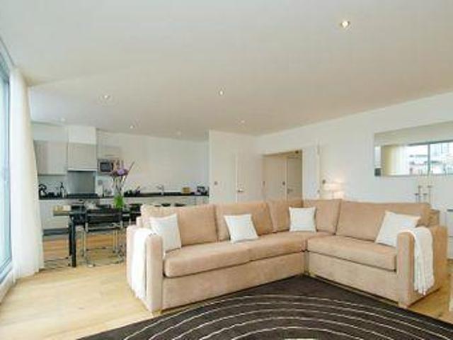 2 Bedrooms Flat for rent in The Foundry, Dereham Place, Shoreditch EC2A