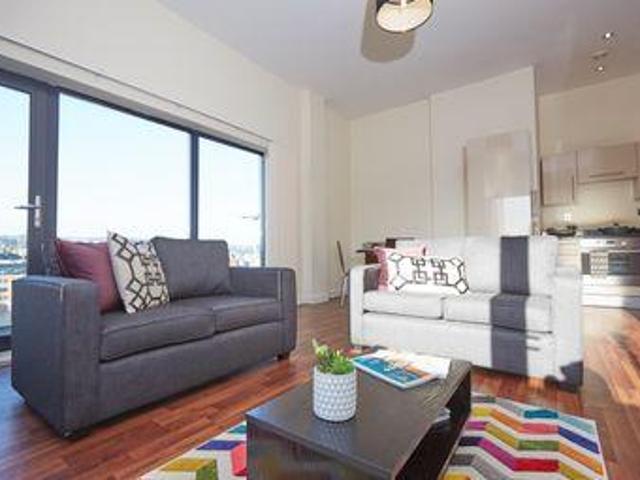 2 Bedrooms Flat for rent in The Gateway, Blast Lane, Sheffield S2