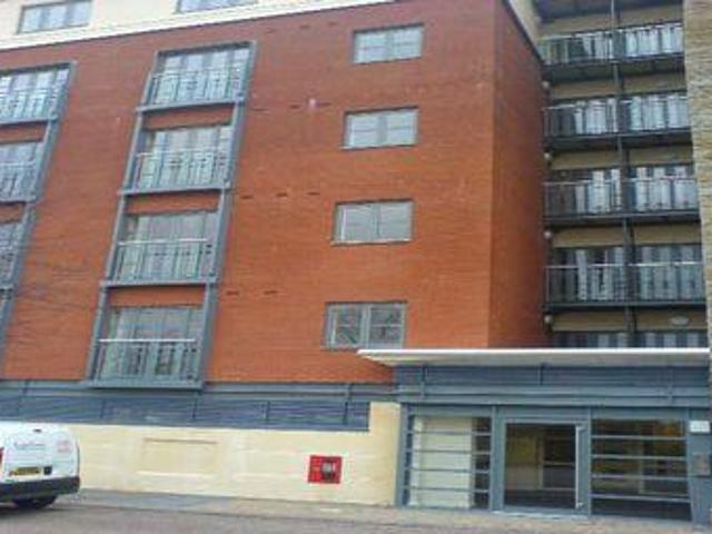2 Bedrooms Flat for rent in The Granary, Silurian Place, Cardiff Bay CF10