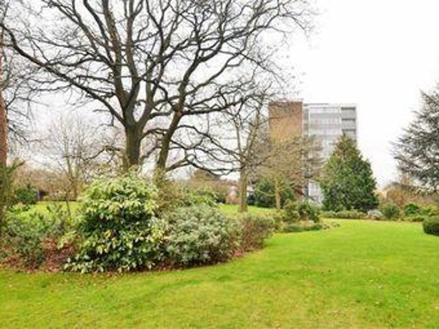 2 Bedrooms Flat for rent in The Grange, The Knoll, Ealing W13