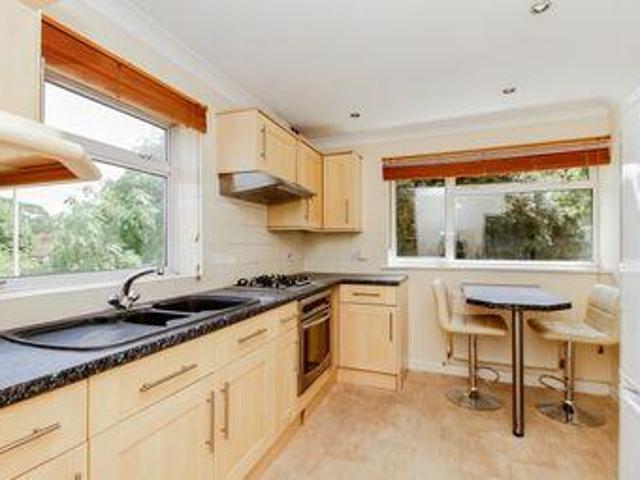 2 Bedrooms Flat for rent in The Holt, Abingdon OX14