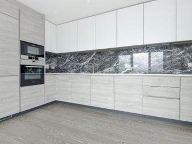 2 Bedrooms Flat for rent in The Lighterman, Pilot Walk, Greenwich Peninsula SE10