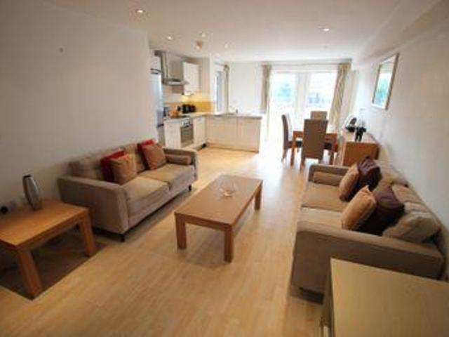2 Bedrooms Flat for rent in The Linx, 25 Simpson Street, Red Bank M4