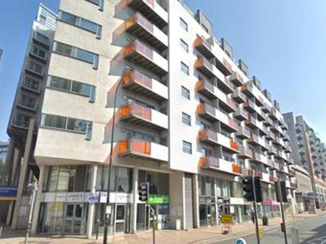 2 Bedrooms Flat for rent in The Lock Building, Manchester M1