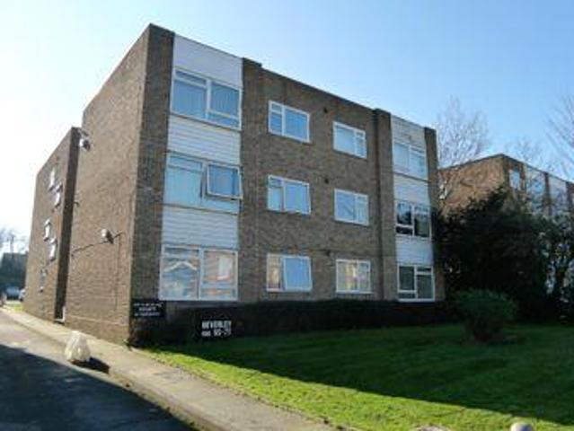 2 Bedrooms Flat for rent in The Park, Sidcup DA14
