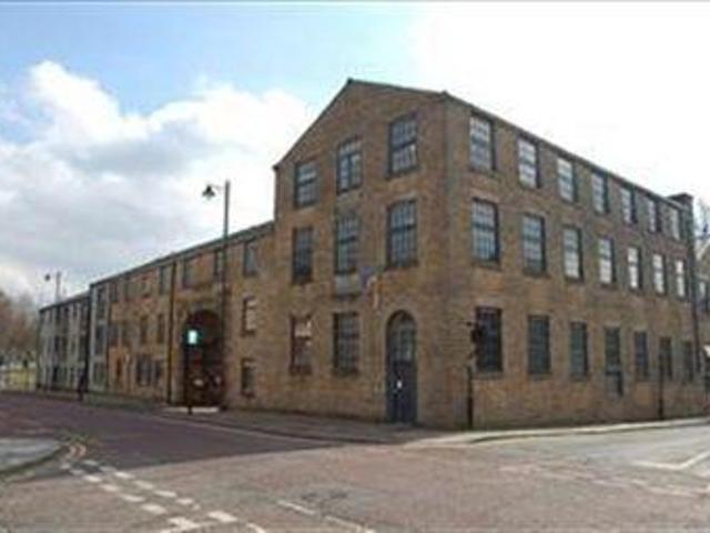 2 Bedrooms Flat for rent in The Renaissance, Bolton BL1