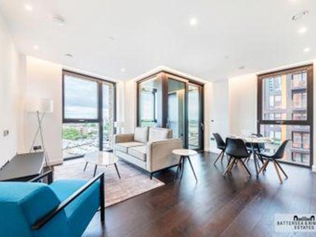 2 Bedrooms Flat for rent in The Residence, London SW11