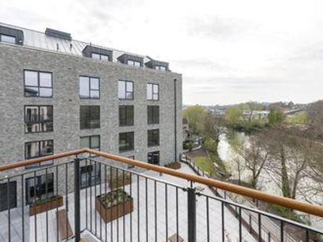 2 Bedrooms Flat for rent in The Stone Works, Roseberry Road, Spring Wharf, Bath BA2