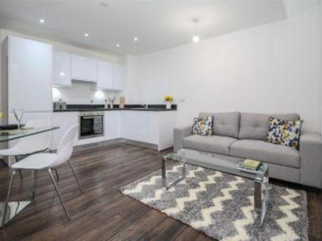 2 Bedrooms Flat for rent in The Strand, Liverpool L2