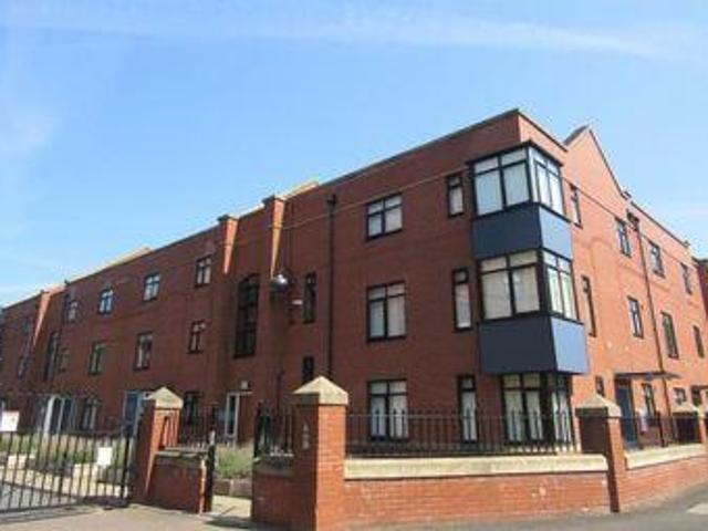 2 Bedrooms Flat for rent in The School House, Hulme M15