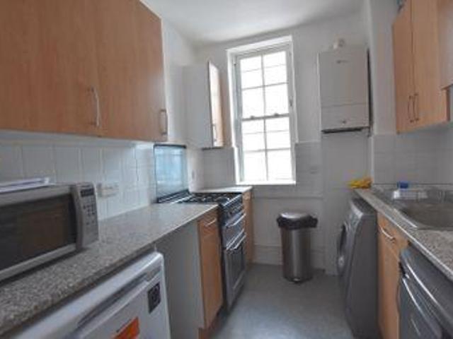 2 Bedrooms Flat for rent in The Square, Hammersmith W6