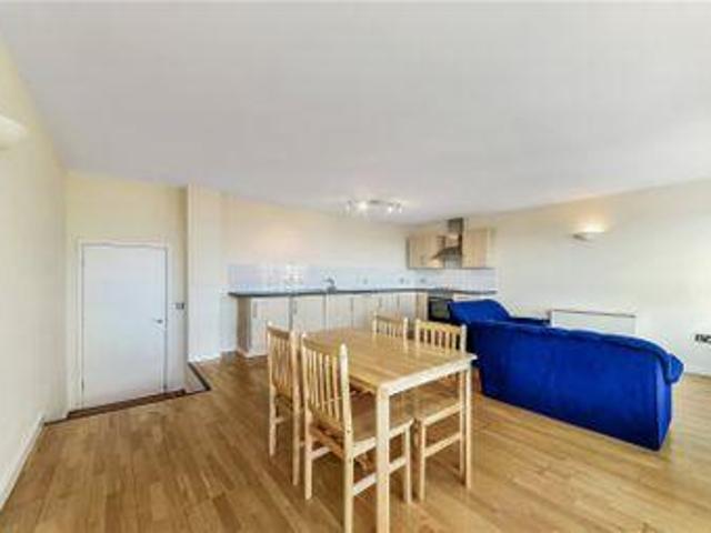 2 Bedrooms Flat for rent in The Vista Building, 30 Calderwood Street, London SE18
