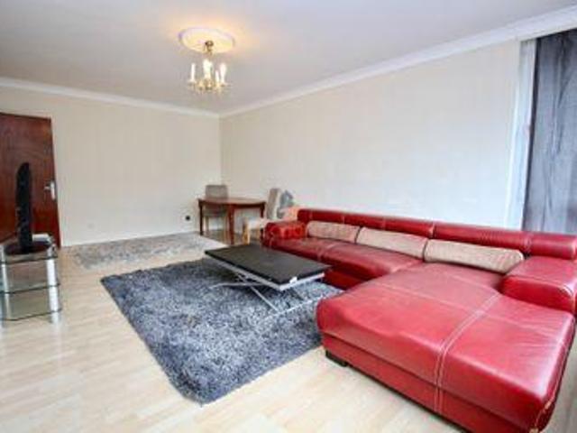 2 Bedrooms Flat for rent in The Water Gardens, Paddington, London W2