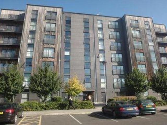 2 Bedrooms Flat for rent in The Waterfront, Sportcity M11