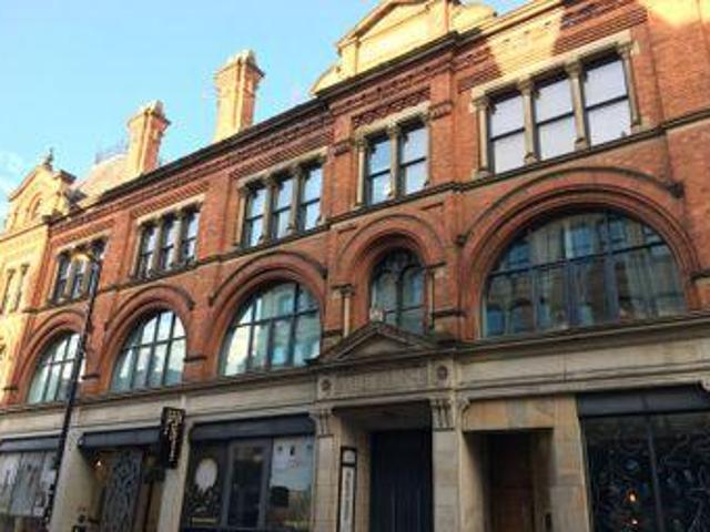 2 Bedrooms Flat for rent in Thomas Street, Manchester M4
