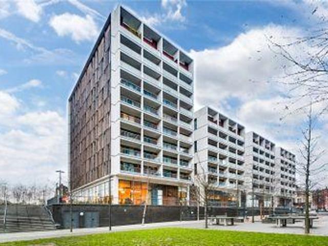 2 Bedrooms Flat for rent in Thomas Tower, Dalston Square, London E8
