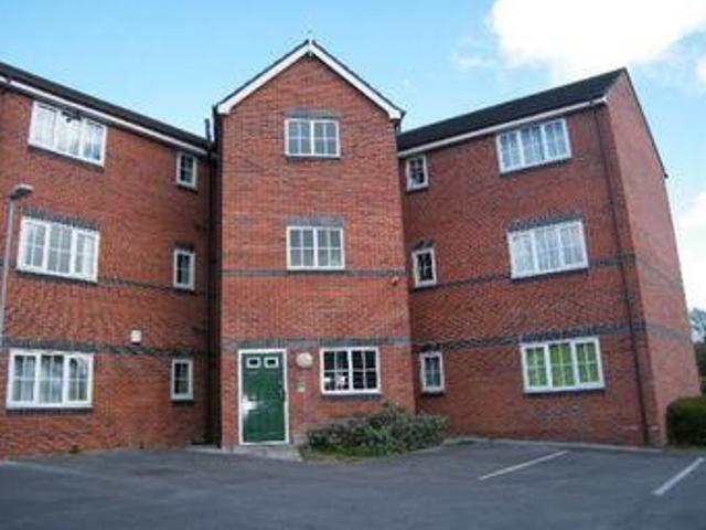 2 Bedrooms Flat for rent in Thorndale Court, Manchester M9