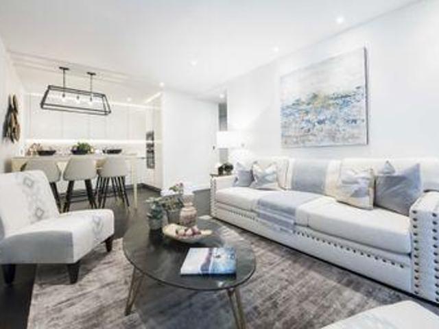 2 Bedrooms Flat for rent in Thornes House, 4 Charles Clowes Walk, London SW11