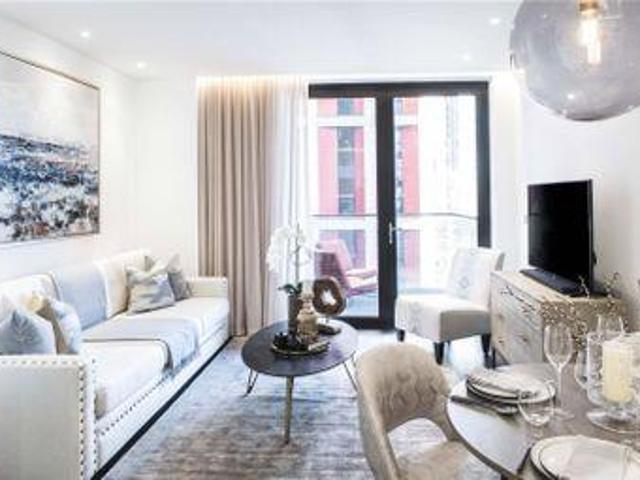 2 Bedrooms Flat for rent in Thornes House, Charles Clowes Walk, Nine Elms, London SW11