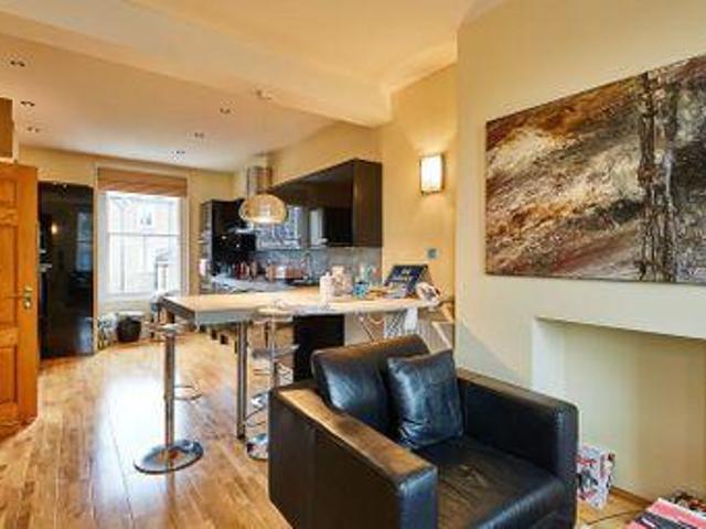 2 Bedrooms Flat for rent in Thorngate Road, London W9