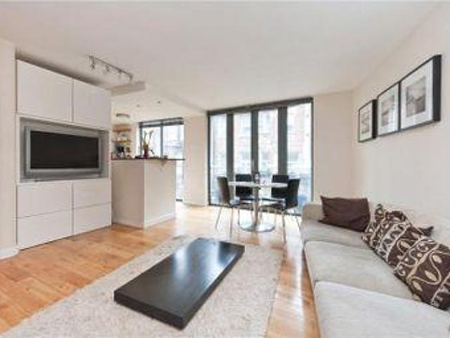 2 Bedrooms Flat for rent in Three Oak Lane, Shad Thames, London SE1