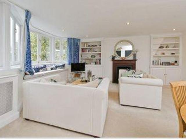 2 Bedrooms Flat for rent in Tite Street, London SW3