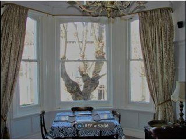 2 Bedrooms Flat for rent in Tisbury Road, Hove BN3