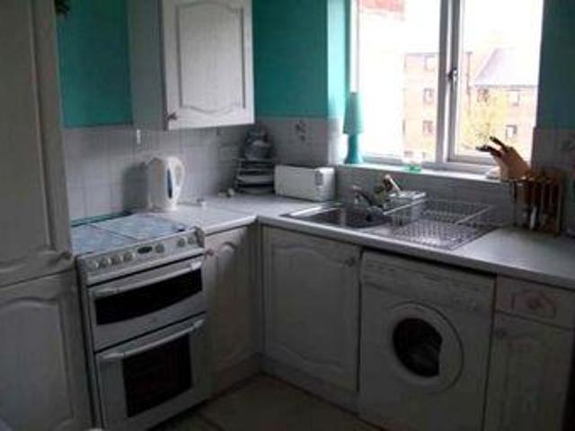 2 Bedrooms Flat for rent in Trawler Road, Maritime Quarter, Swansea SA1