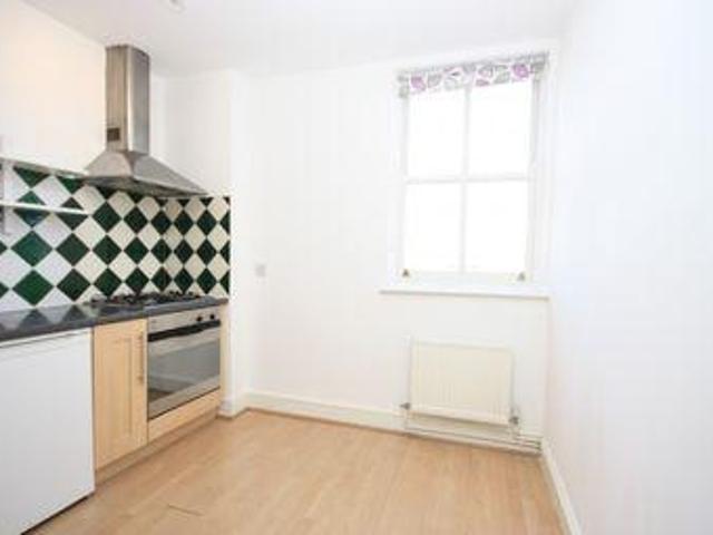 2 Bedrooms Flat for rent in Treadway Street, London E2