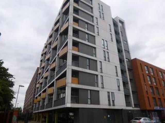 2 Bedrooms Flat for rent in Trinity Court, Hulme M15