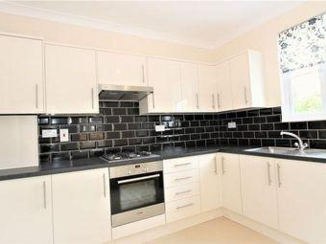 2 Bedrooms Flat for rent in Trinity Road, London N22
