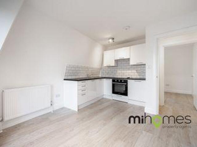 2 Bedrooms Flat for rent in Trinity Road, London N22