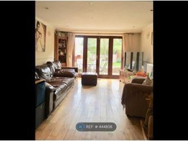 2 Bedrooms Flat for rent in Trinity Road, London SW17