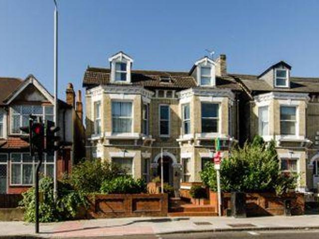 2 Bedrooms Flat for rent in Trinity Road, Wandsworth Common SW17