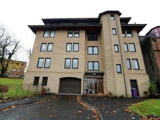 2 Bedrooms Flat for rent in Turnberry Road, Glasgow G11