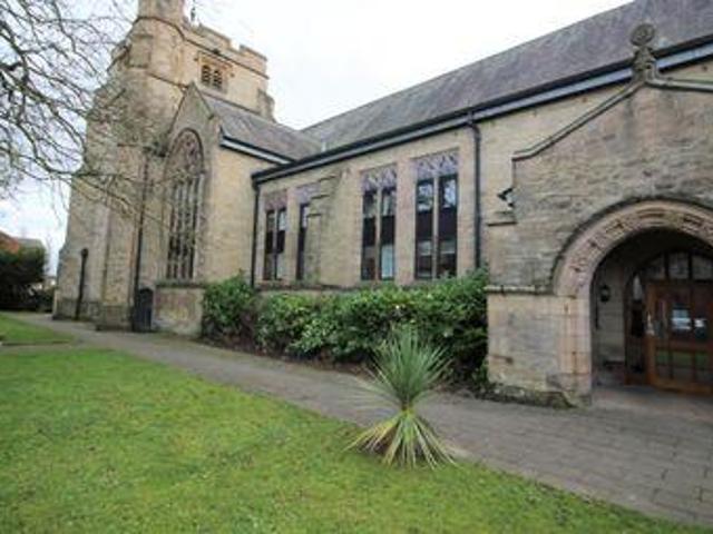 2 Bedrooms Flat for rent in Tyldesley Road, Atherton, Manchester M46
