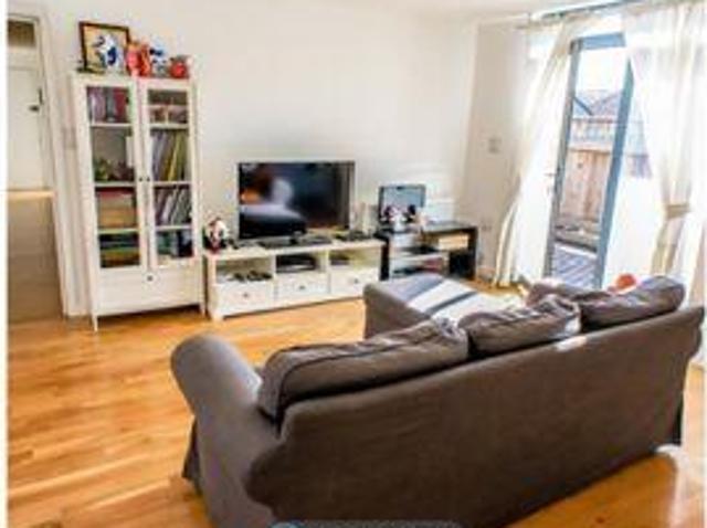 2 Bedrooms Flat for rent in Tyler Street, London SE10
