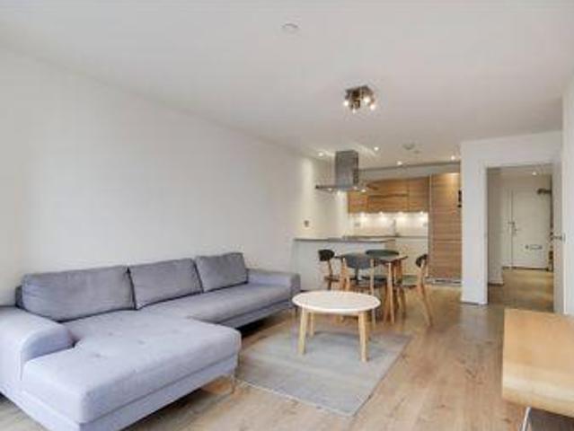 2 Bedrooms Flat for rent in Unex Tower, 7 Station Street, London E15