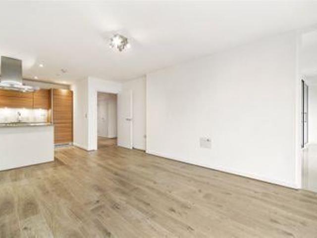 2 Bedrooms Flat for rent in Unex Tower, 7 Station Street, London E15