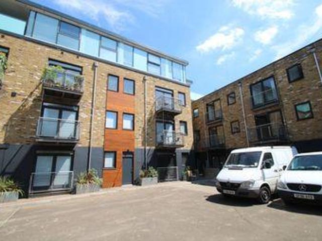 2 Bedrooms Flat for rent in Unit 8, Rufford Mews, Kings Cross N1