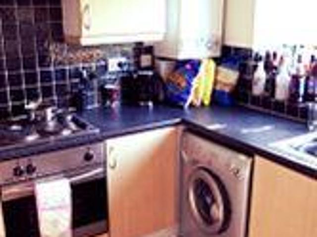2 Bedrooms Flat for rent in Upperthorpe, Sheffield S6