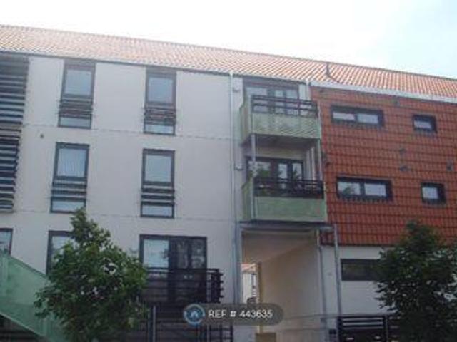 2 Bedrooms Flat for rent in Upper Chase, Chelmsford CM2