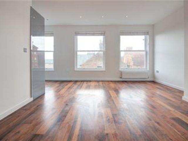 2 Bedrooms Flat for rent in Upper Malborough Road, St Albans AL1