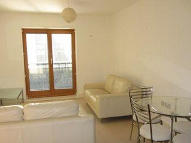 2 Bedrooms Flat for rent in Upper Marshall Street, Birmingham B1