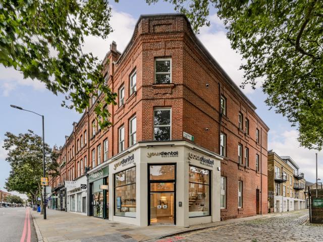 2 Bedrooms Flat for Rent in Upper Street | Foxtons