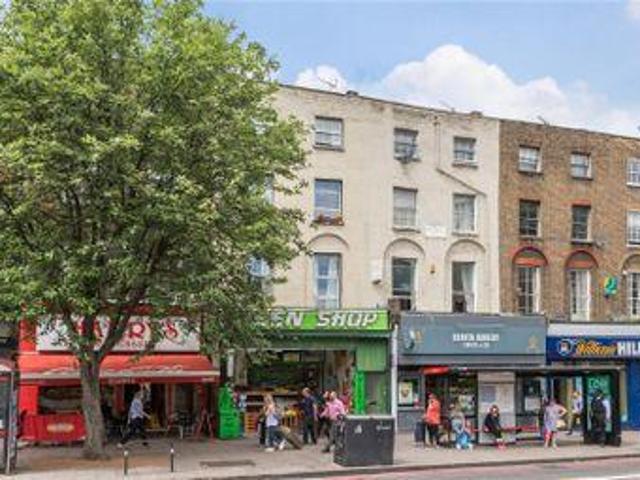 2 Bedrooms Flat for rent in Upper Street, London N1