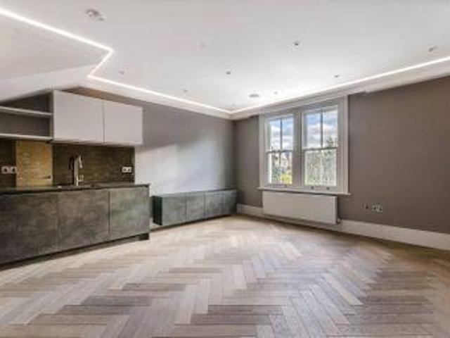 2 Bedrooms Flat for rent in Upper Richmond Road, Putney SW15