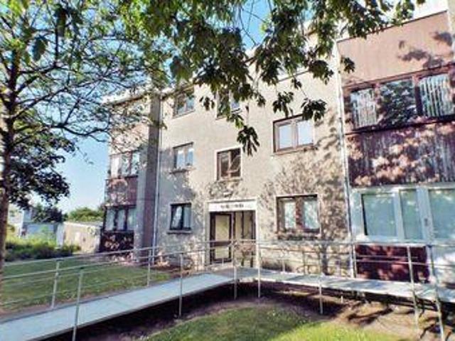 2 Bedrooms Flat for rent in Urquhart Drive, East Kilbride, Glasgow G74