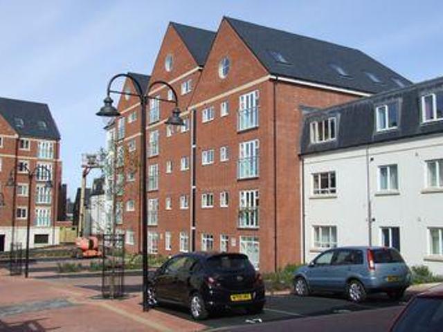 2 Bedrooms Flat for rent in Ushers Court, Trowbridge BA14